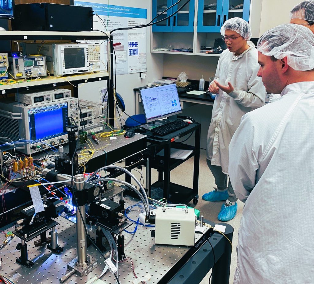 Photonic systems and microsystems - COPL